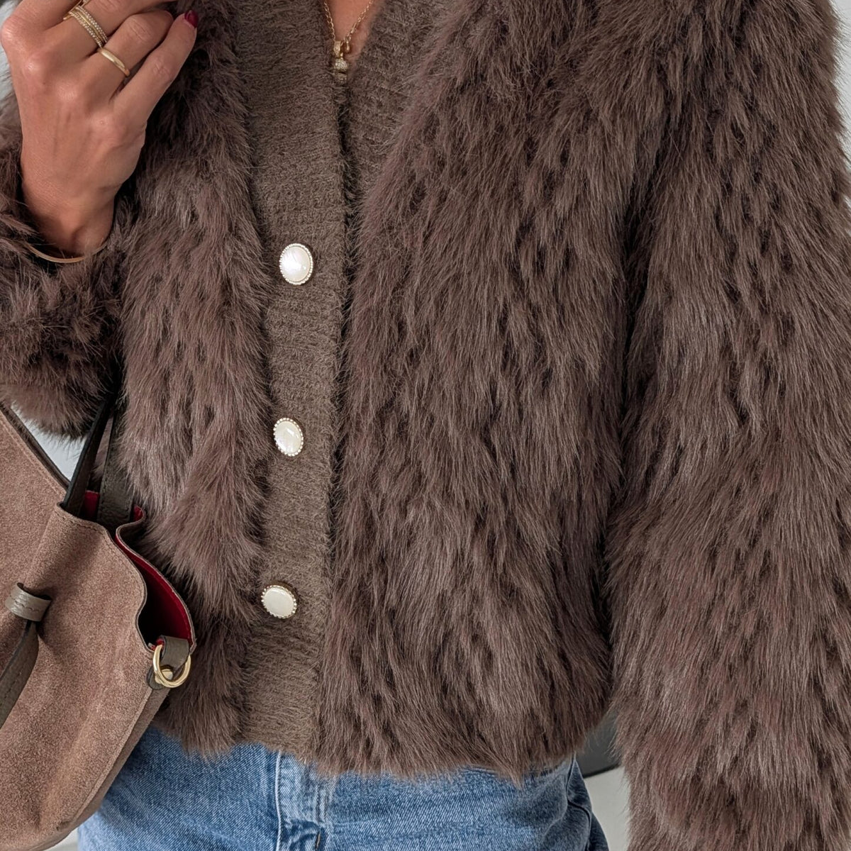 Flauschige faux fur Jacke CAMILLA - braun – LuckyMe Online GmbH